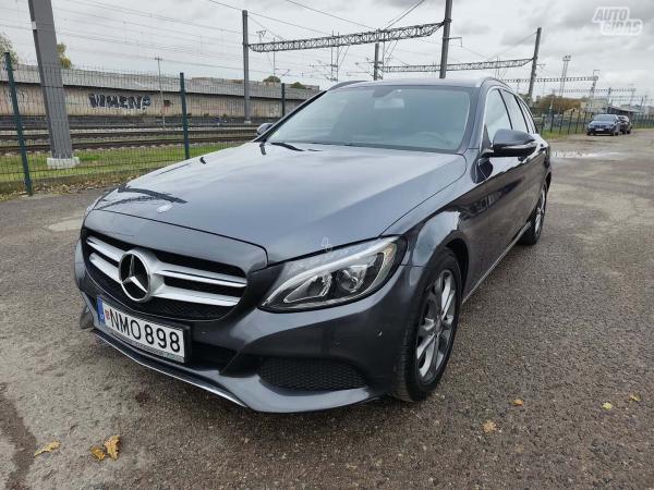 Mercedes-Benz C 200 2015 Šauļi vietnē Mercedes-Benz C 200 2015 Šauļi, ar dzinēja tilpumu 1.60 L un nobraukumu 310 tūkst. km par 8990 €, foto 1 vietnē AUTOMOTO.COM.LV