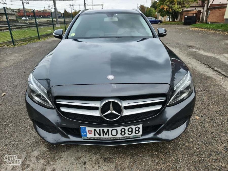 Mercedes-Benz C 200 2015 Šauļi, ar dzinēja tilpumu 1.60 L un nobraukumu 310 tūkst. km par 8990 €, foto 3 vietnē AUTOMOTO.COM.LV
