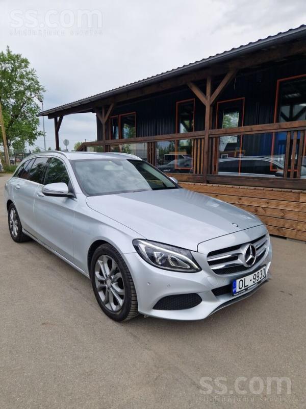 Mercedes-Benz C 200 2017 in Riga, with an engine capacity of 1.60 L and mileage of 256 thousand km for 10500 €, photo 1 on AUTOMOTO.COM.LV