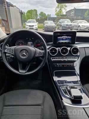 Mercedes-Benz C 200 2017 in Riga, with an engine capacity of 1.60 L and mileage of 256 thousand km for 10500 €, photo 5 on AUTOMOTO.COM.LV