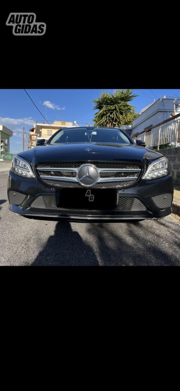 Mercedes-Benz C 200 2019 in Vilnius, with an engine capacity of 1.60 L and mileage of 260 thousand km for 12999 €, photo 1 on AUTOMOTO.COM.LV