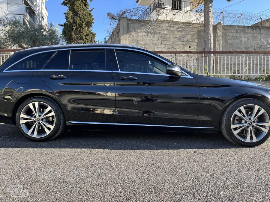 Mercedes-Benz C 200 2019 Viļņa, ar dzinēja tilpumu 1.60 L un nobraukumu 260 tūkst. km par 12999 €, foto 4 vietnē AUTOMOTO.COM.LV