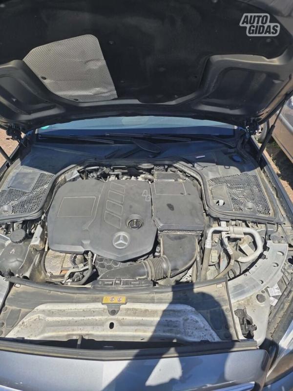 Mercedes-Benz C 200 2019 in Kaunas, with an engine capacity of 1.60 L and mileage of 151 thousand km for 8800 €, photo 4 on AUTOMOTO.COM.LV