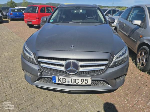Mercedes-Benz C 200 2019 in Kaunas, with an engine capacity of 1.60 L and mileage of 151 thousand km for 8800 €, photo 7 on AUTOMOTO.COM.LV