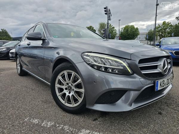 Mercedes-Benz C 200 2019 Kauņa, ar dzinēja tilpumu 1.60 L un nobraukumu 80 tūkst. km par 13650 €, foto  vietnē AUTOMOTO.COM.LV