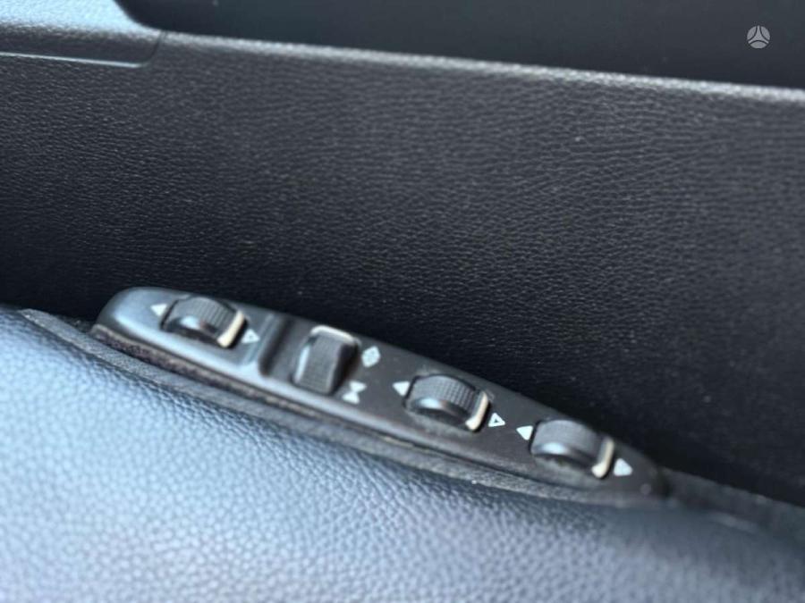 Violets Mercedes-Benz C 200 2012 Alīta, ar dzinēja tilpumu 2.14 L un nobraukumu 390 tūkst. km par 5500 €, foto 19 vietnē AUTOMOTO.COM.LV