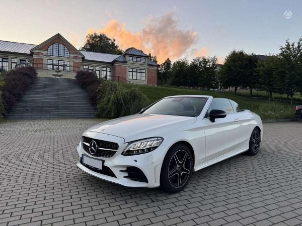 White Mercedes-Benz C 200 2019 in Vilnius, with an engine capacity of 1.50 L and mileage of 42 thousand km for 33900 €, photo 8 on AUTOMOTO.COM.LV