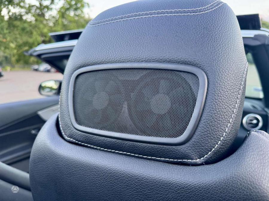 White Mercedes-Benz C 200 2019 in Vilnius, with an engine capacity of 1.50 L and mileage of 42 thousand km for 33900 €, photo 15 on AUTOMOTO.COM.LV