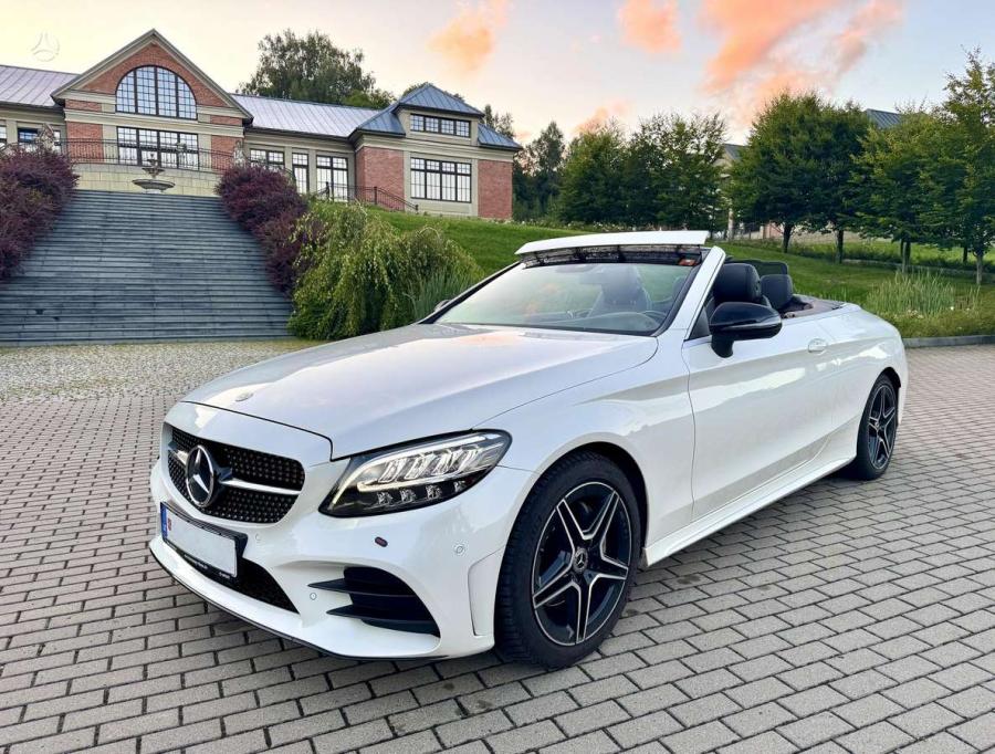 White Mercedes-Benz C 200 2019 in Vilnius, with an engine capacity of 1.50 L and mileage of 42 thousand km for 33900 €, photo 16 on AUTOMOTO.COM.LV