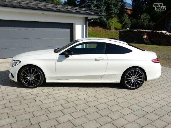 White Mercedes-Benz C 200 2018 in Kaunas, with an engine capacity of 2.00 L and mileage of 41 thousand km for 29815 €, photo 5 on AUTOMOTO.COM.LV