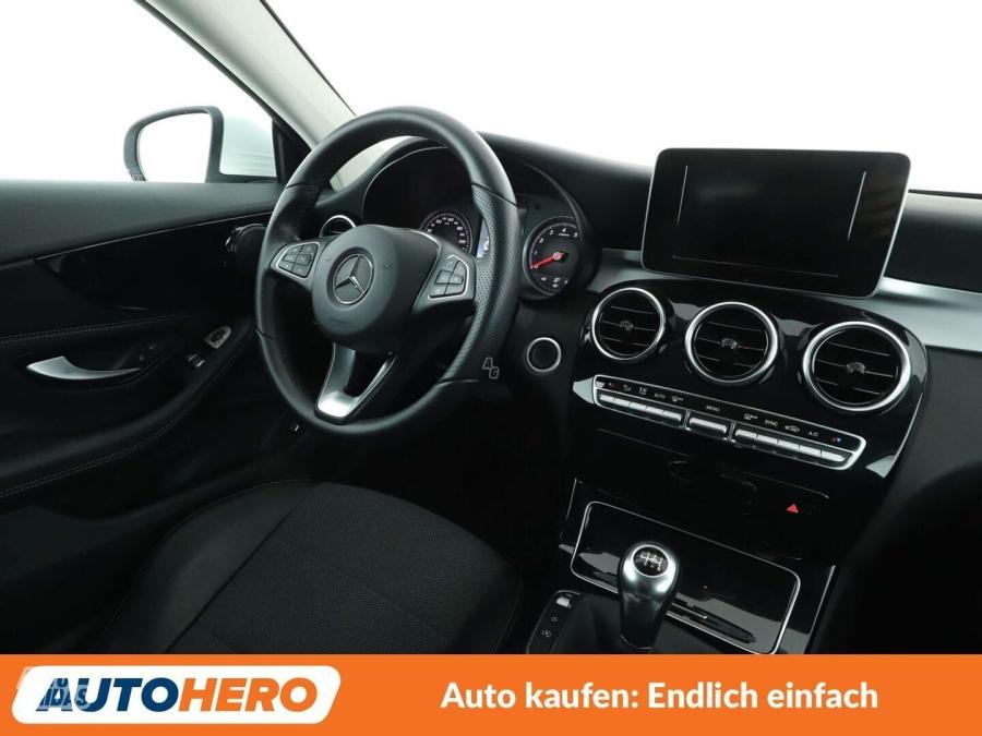 White Mercedes-Benz C 200 2018 in Kaunas, with an engine capacity of 2.00 L and mileage of 42 thousand km for 24419 €, photo 13 on AUTOMOTO.COM.LV