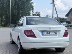 White Mercedes-Benz C 200 2007 in Vilnius, with an engine capacity of 1.80 L and mileage of 265 thousand km for 4100 €, photo 5 on AUTOMOTO.COM.LV