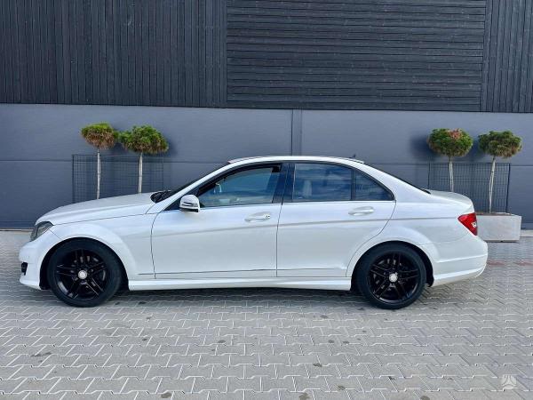 Balts Mercedes-Benz C 200 2013 Šauļi, ar dzinēja tilpumu 2.14 L un nobraukumu 245 tūkst. km par 7100 €, foto 6 vietnē AUTOMOTO.COM.LV