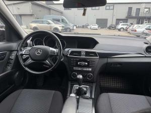 Balts Mercedes-Benz C 200 2013 Viļņa, ar dzinēja tilpumu 2.20 L un nobraukumu 405 tūkst. km par 4400 €, foto 12 vietnē AUTOMOTO.COM.LV