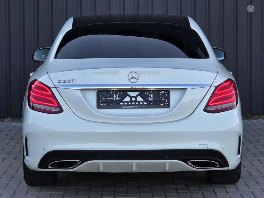 Balts Mercedes-Benz C 200 2015 Kauņa, ar dzinēja tilpumu 2.00 L un nobraukumu 260 tūkst. km par 14500 €, foto 4 vietnē AUTOMOTO.COM.LV