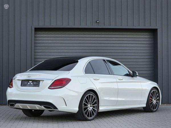 White Mercedes-Benz C 200 2015 in Kaunas, with an engine capacity of 2.00 L and mileage of 260 thousand km for 14500 €, photo 4 on AUTOMOTO.COM.LV