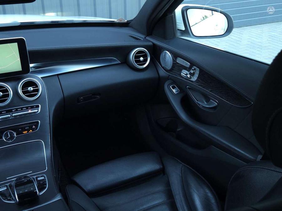 Balts Mercedes-Benz C 200 2015 Kauņa, ar dzinēja tilpumu 2.00 L un nobraukumu 260 tūkst. km par 14500 €, foto 26 vietnē AUTOMOTO.COM.LV