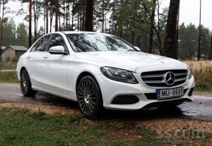Balts Mercedes-Benz C 200 2016 Rīga, ar dzinēja tilpumu 1.60 L un nobraukumu 225 tūkst. km par 10500 €, foto  vietnē AUTOMOTO.COM.LV
