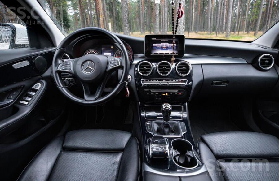 Balts Mercedes-Benz C 200 2016 Rīga, ar dzinēja tilpumu 1.60 L un nobraukumu 225 tūkst. km par 10500 €, foto 5 vietnē AUTOMOTO.COM.LV