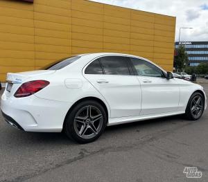 White Mercedes-Benz C 200 2021 in Kaunas, with an engine capacity of 1.50 L and mileage of 184 thousand km for 25990 €, photo 6 on AUTOMOTO.COM.LV