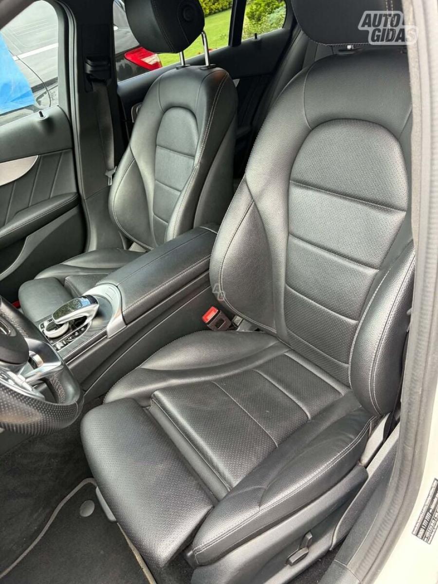 White Mercedes-Benz C 200 2021 in Kaunas, with an engine capacity of 1.50 L and mileage of 184 thousand km for 25990 €, photo 11 on AUTOMOTO.COM.LV