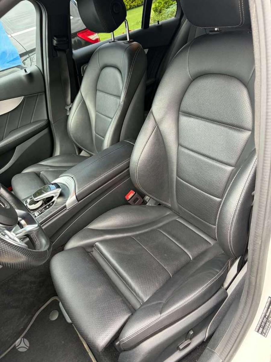 Balts Mercedes-Benz C 200 2021 Kauņa, ar dzinēja tilpumu 1.50 L un nobraukumu 184 tūkst. km par 25990 €, foto 12 vietnē AUTOMOTO.COM.LV