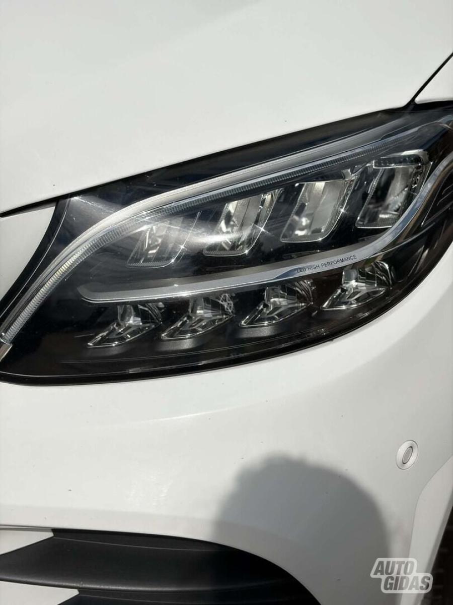 Balts Mercedes-Benz C 200 2021 Kauņa, ar dzinēja tilpumu 1.50 L un nobraukumu 184 tūkst. km par 25990 €, foto 13 vietnē AUTOMOTO.COM.LV