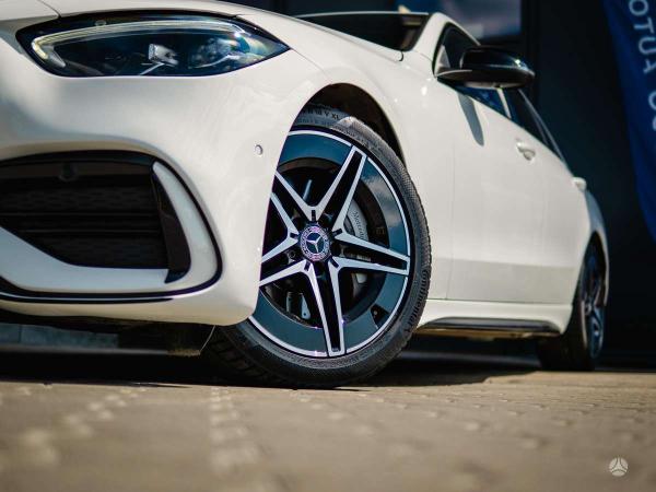 Balts Mercedes-Benz C 200 2024 Kauņa, ar dzinēja tilpumu 1.99 L un nobraukumu 23 tūkst. km par 37450 €, foto 7 vietnē AUTOMOTO.COM.LV