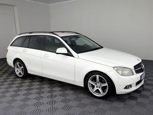 Balts Mercedes-Benz C 200 2008 Tallina, ar dzinēja tilpumu 2.10 L un nobraukumu 367 tūkst. km par 2499 €, foto  vietnē AUTOMOTO.COM.LV