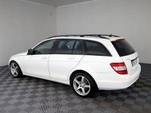 Balts Mercedes-Benz C 200 2008 Tallina, ar dzinēja tilpumu 2.10 L un nobraukumu 367 tūkst. km par 2499 €, foto 13 vietnē AUTOMOTO.COM.LV