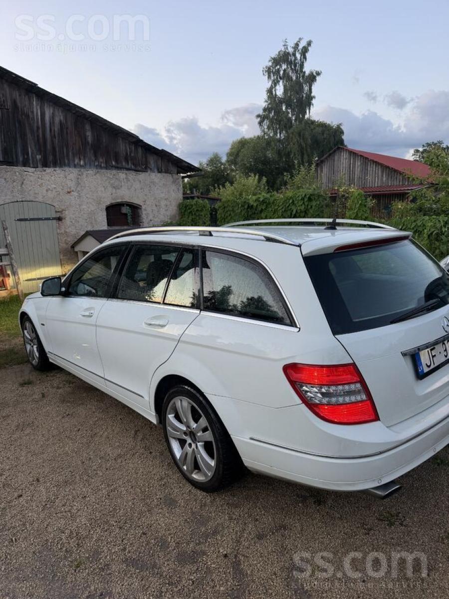 Balts Mercedes-Benz C 200 2008 Aizkraukle, ar dzinēja tilpumu 2.10 L un nobraukumu 420 tūkst. km par 3300 €, foto 6 vietnē AUTOMOTO.COM.LV