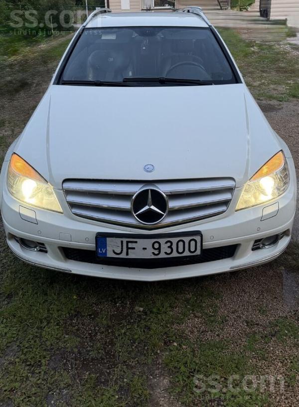 Balts Mercedes-Benz C 200 2008 Aizkraukle, ar dzinēja tilpumu 2.10 L un nobraukumu 420 tūkst. km par 3300 €, foto 1 vietnē AUTOMOTO.COM.LV