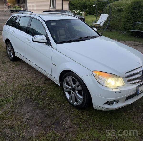 Balts Mercedes-Benz C 200 2008 Aizkraukle, ar dzinēja tilpumu 2.10 L un nobraukumu 420 tūkst. km par 3300 €, foto 2 vietnē AUTOMOTO.COM.LV