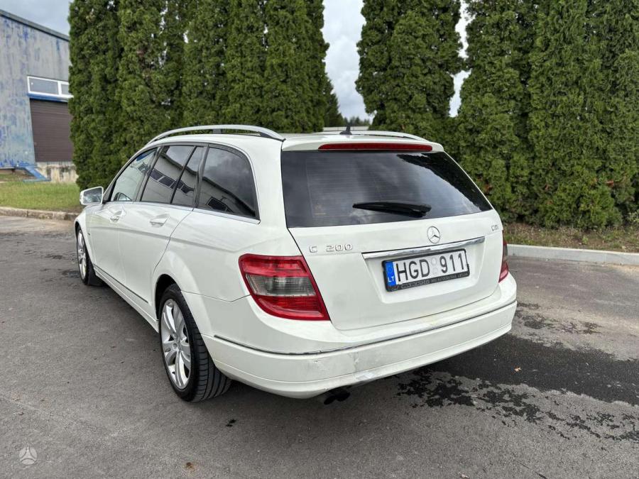 Balts Mercedes-Benz C 200 2009 Mažeikiai, ar dzinēja tilpumu 2.15 L un nobraukumu 471 tūkst. km par 2450 €, foto 4 vietnē AUTOMOTO.COM.LV