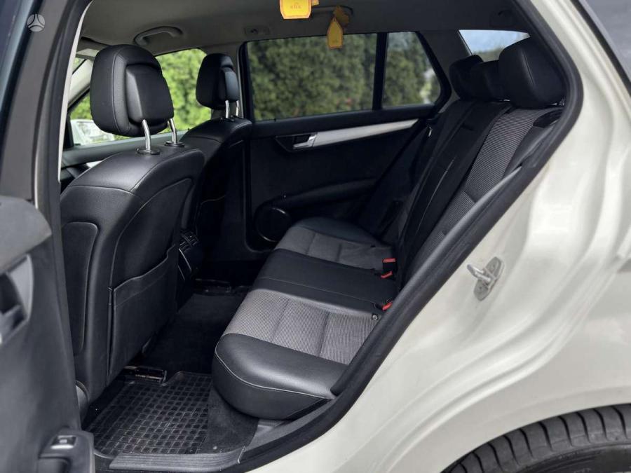 Balts Mercedes-Benz C 200 2009 Mažeikiai, ar dzinēja tilpumu 2.15 L un nobraukumu 471 tūkst. km par 2450 €, foto 9 vietnē AUTOMOTO.COM.LV