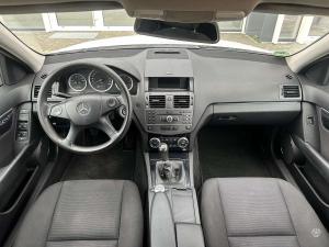 Balts Mercedes-Benz C 200 2010 Viļņa, ar dzinēja tilpumu 2.14 L un nobraukumu 443 tūkst. km par 2600 €, foto 10 vietnē AUTOMOTO.COM.LV