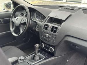 Balts Mercedes-Benz C 200 2010 Viļņa, ar dzinēja tilpumu 2.14 L un nobraukumu 443 tūkst. km par 2600 €, foto 11 vietnē AUTOMOTO.COM.LV