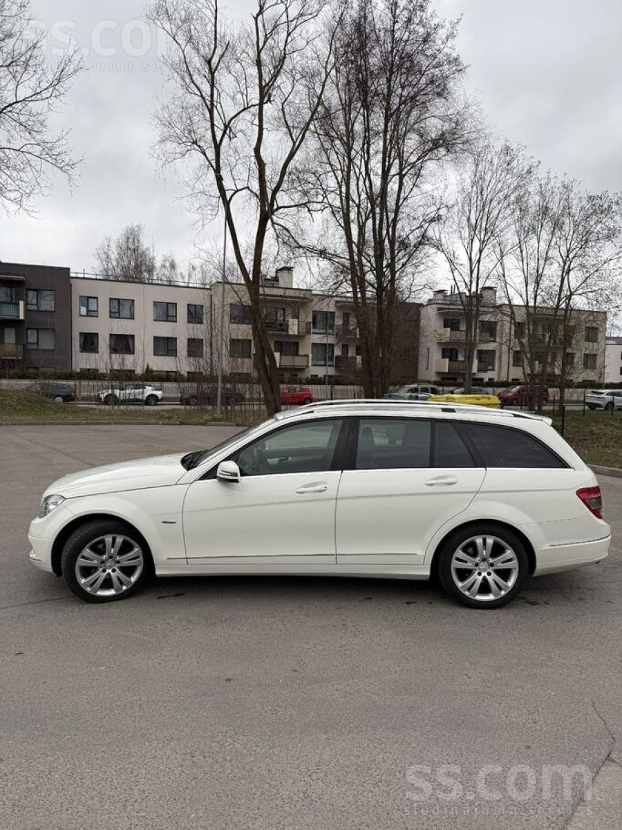 White Mercedes-Benz C 200 2011 in Riga, with an engine capacity of 2.20 L and mileage of 409 thousand km for 4750 €, photo 7 on AUTOMOTO.COM.LV