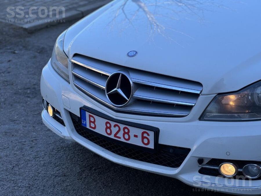 Balts Mercedes-Benz C 200 2011 Valmiera, ar dzinēja tilpumu 2.20 L un nobraukumu 306 tūkst. km par 6700 €, foto 4 vietnē AUTOMOTO.COM.LV