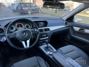 Balts Mercedes-Benz C 200 2011 Valmiera, ar dzinēja tilpumu 2.20 L un nobraukumu 306 tūkst. km par 6700 €, foto 13 vietnē AUTOMOTO.COM.LV
