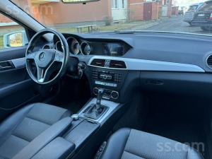 Balts Mercedes-Benz C 200 2011 Valmiera, ar dzinēja tilpumu 2.20 L un nobraukumu 306 tūkst. km par 6700 €, foto 14 vietnē AUTOMOTO.COM.LV