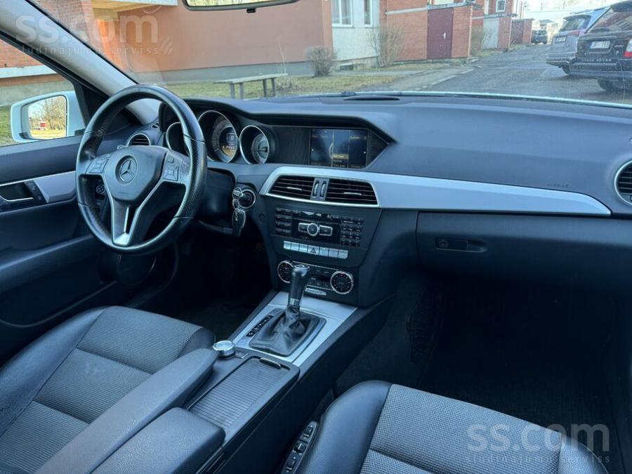 Balts Mercedes-Benz C 200 2011 Valmiera, ar dzinēja tilpumu 2.20 L un nobraukumu 306 tūkst. km par 6700 €, foto 14 vietnē AUTOMOTO.COM.LV