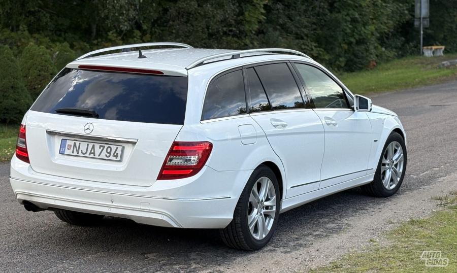 Balts Mercedes-Benz C 200 2013 Ignalina, ar dzinēja tilpumu 2.10 L un nobraukumu 399 tūkst. km par 6400 €, foto 13 vietnē AUTOMOTO.COM.LV