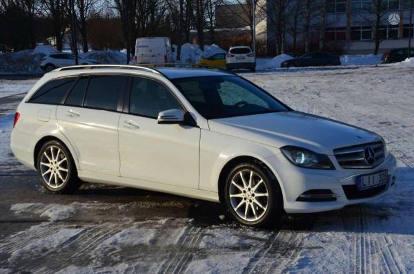 Balts Mercedes-Benz C 200 2014 Šauļi, ar dzinēja tilpumu 2.10 L un nobraukumu 347 tūkst. km par 5900 €, foto 3 vietnē AUTOMOTO.COM.LV
