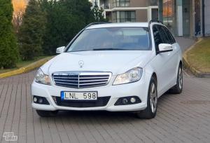 Balts Mercedes-Benz C 200 2014 Viļņa, ar dzinēja tilpumu 2.10 L un nobraukumu 300 tūkst. km par 3800 €, foto  vietnē AUTOMOTO.COM.LV