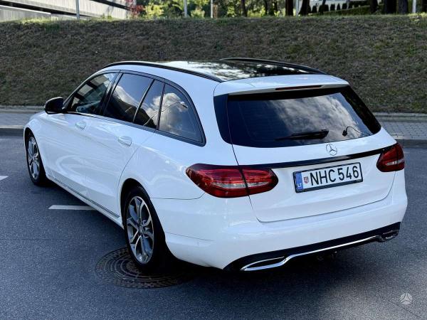 White Mercedes-Benz C 200 2016 in Vilnius, with an engine capacity of 0.00 L and mileage of 276 thousand km for 8500 €, photo 4 on AUTOMOTO.COM.LV