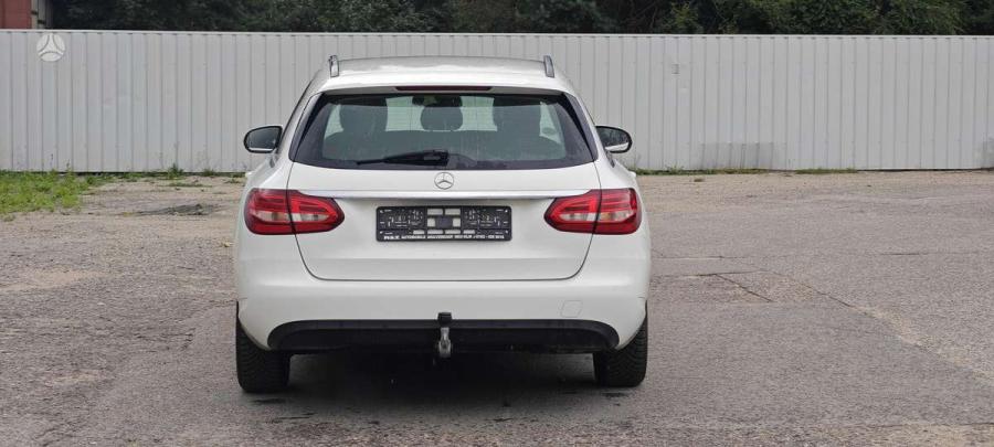 Balts Mercedes-Benz C 200 2016 Utena, ar dzinēja tilpumu 1.60 L un nobraukumu 302 tūkst. km par 7650 €, foto 3 vietnē AUTOMOTO.COM.LV