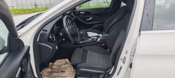 White Mercedes-Benz C 200 2016 in Utena, with an engine capacity of 1.60 L and mileage of 302 thousand km for 7650 €, photo 10 on AUTOMOTO.COM.LV