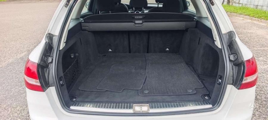 Balts Mercedes-Benz C 200 2016 Utena, ar dzinēja tilpumu 1.60 L un nobraukumu 302 tūkst. km par 7650 €, foto 16 vietnē AUTOMOTO.COM.LV