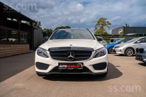 White Mercedes-Benz C 200 2016 in Riga, with an engine capacity of 2.20 L and mileage of 0 thousand km for 9950 €, photo 3 on AUTOMOTO.COM.LV